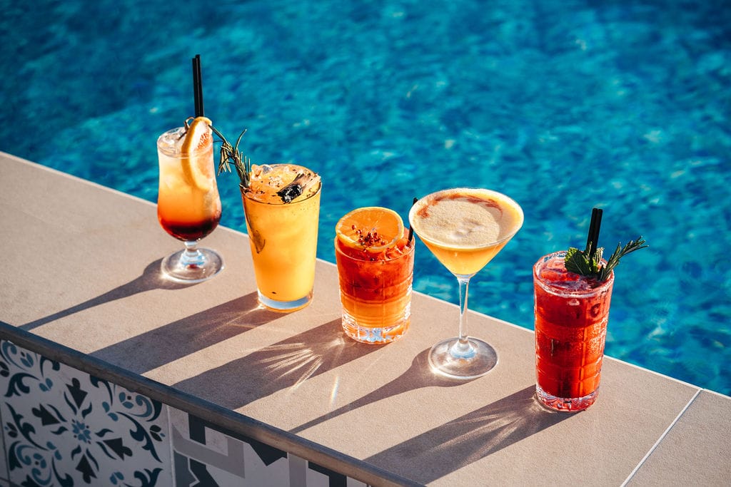 Cascada Rooftop Bar + Kitchen Curacao - Menu (Food and Beverages)